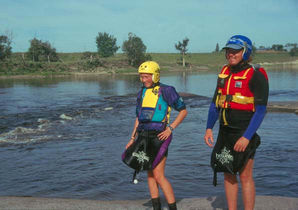 Canoeing Canada, Canoeing Manitoba, guided wilderness paddling in ...